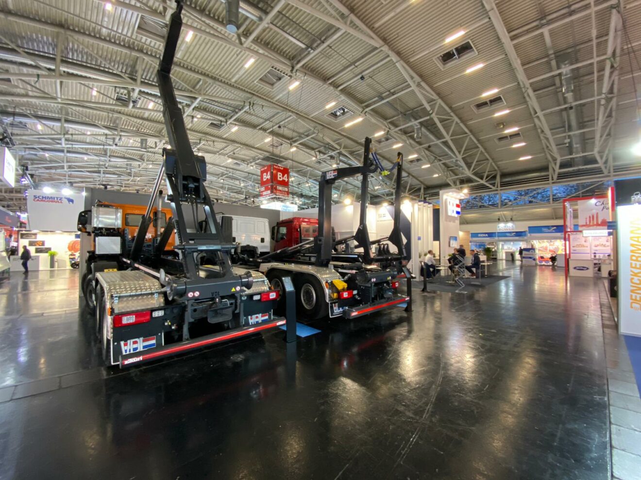 BAUMA: EBB auf dem VDL-Stand – EBB Truck-Center GmbH